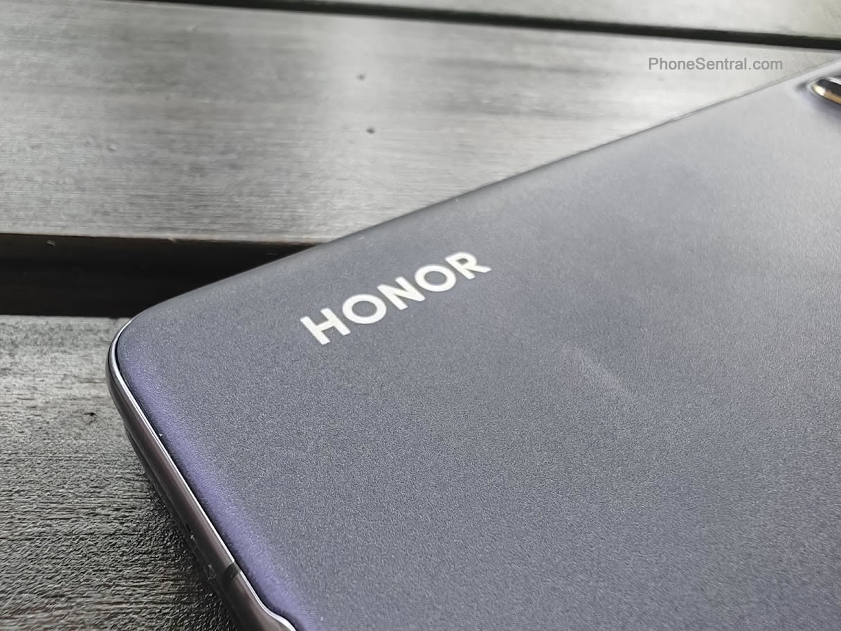 HONOR confirms its first ever foldable flip smartphone | PhoneSentral