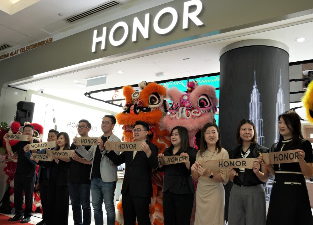 HONOR opens 100th retail store in Malaysia | PhoneSentral